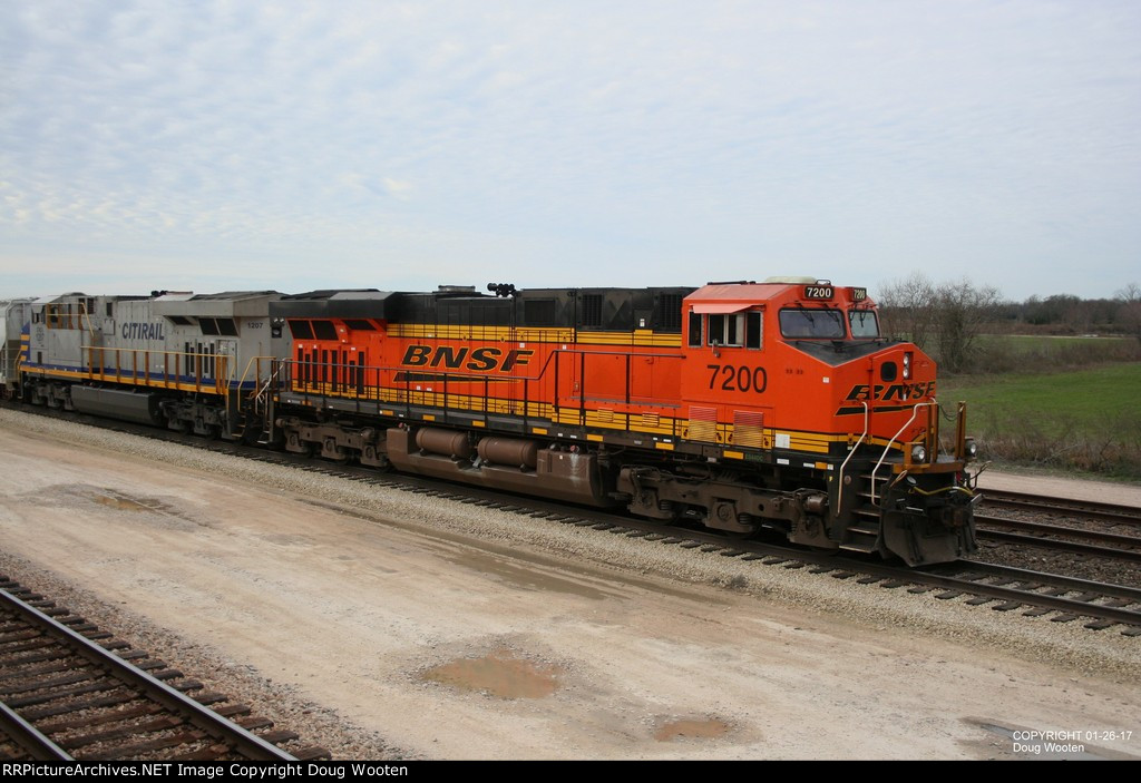 BNSF 7200